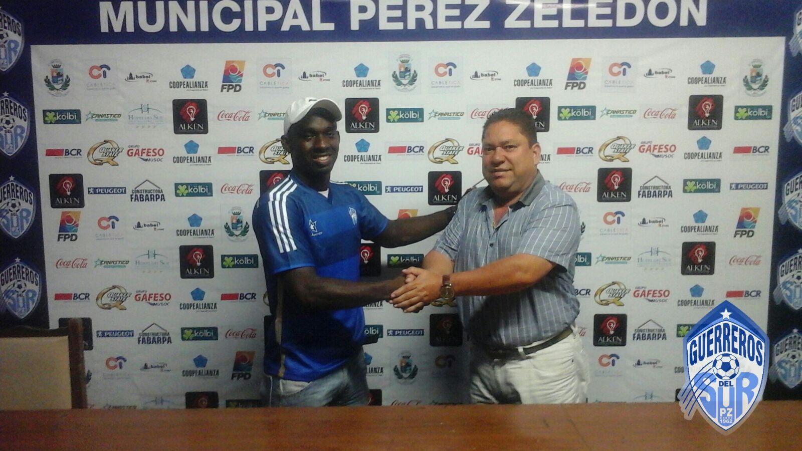 Erick Scott se viste de Guerrero - Municipal Pérez Zeledón